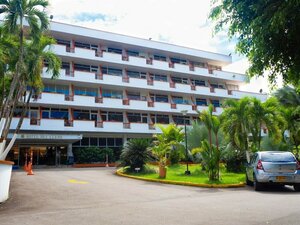 Hotel Del Llano (Valle del Cauca, Municipio de Santiago de Cali, Carrera 8, 30-71), otel  Villavicencio'dan