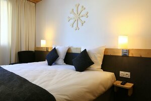 Marmotel (Alpes-de-Haute-Provence, Arrondissement de Barcelonnette, Uvernet-Fours, Pra-Loup), otel