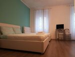 Porto Vecchio ROOMS - Stazione Centrale Trieste (Via Carlo Ghega No:3, Trieste), otel  Trieste'den
