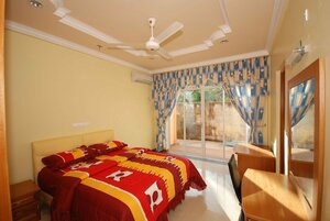 Crystal Retreat (Addu City, Hithadhoo, Soaun Magu Road), otel