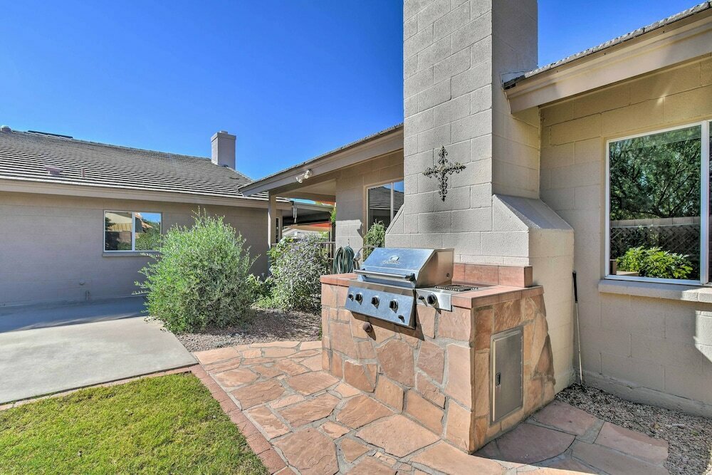 Otel Sunny Phoenix Casita w Pool & Patio Access, Phoenix, foto