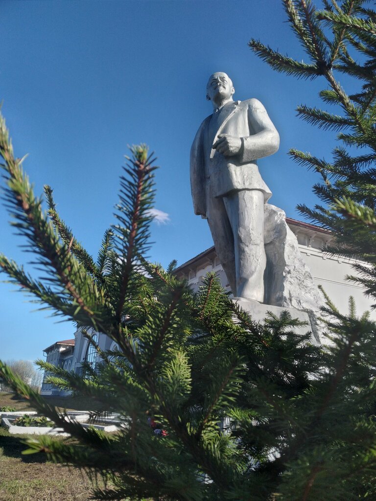 Anıt, heykel В.И. Ленин, Kirovskaya oblastı, foto