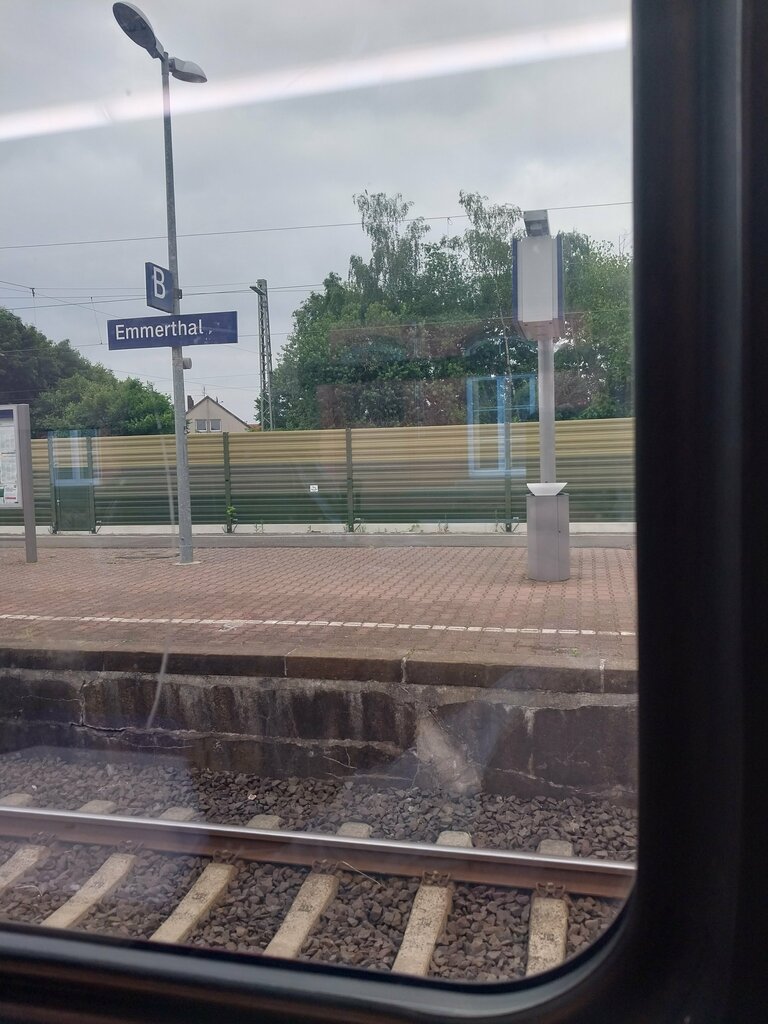 Tren istasyonu Emmerthal, Aşağı Saksonya, foto