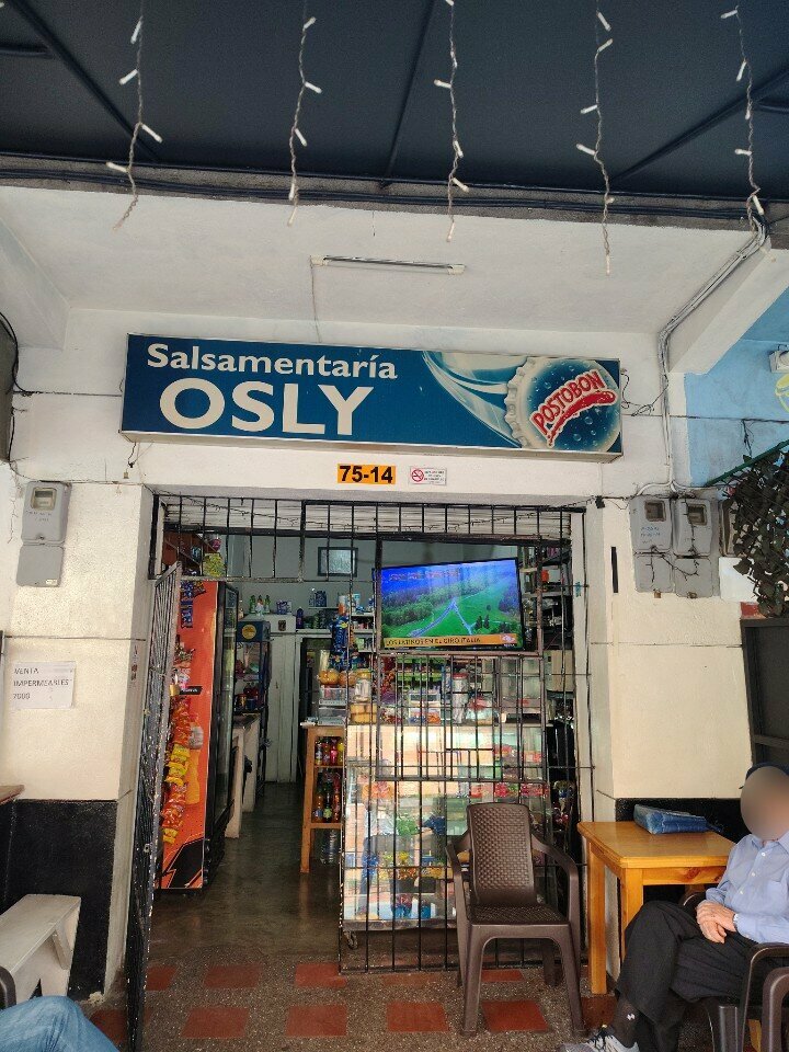 Kasap, şarküteri Salsamentaria Osly, Medellin, foto