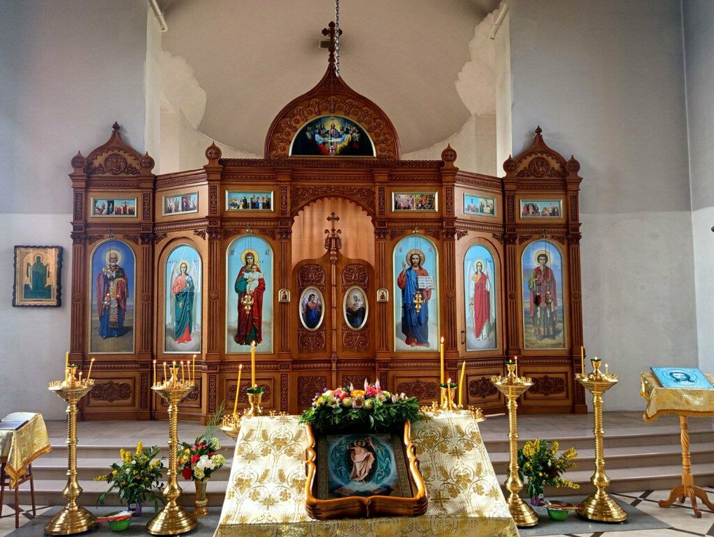 Ortodoks kiliseleri Tserkov Panteleimona Tselitelya V Nizhnebakanskoy, Krasnodarski krayı, foto