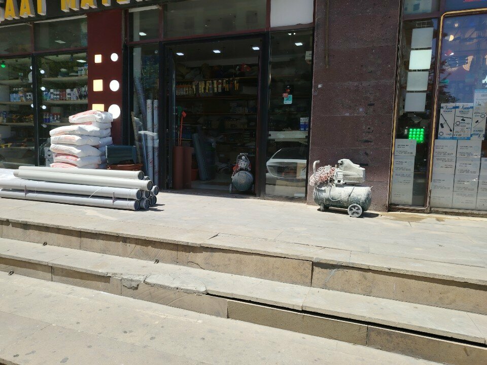 Yapı mağazası Rang İnşaat Materialları, Bakü, foto
