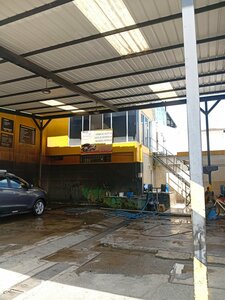 Multifiltros y accesorios.com (Valle del Cauca, Municipio de Santiago de Cali, Comuna 17, Calle 42, 83-1), otomobil servisi  Cali'den