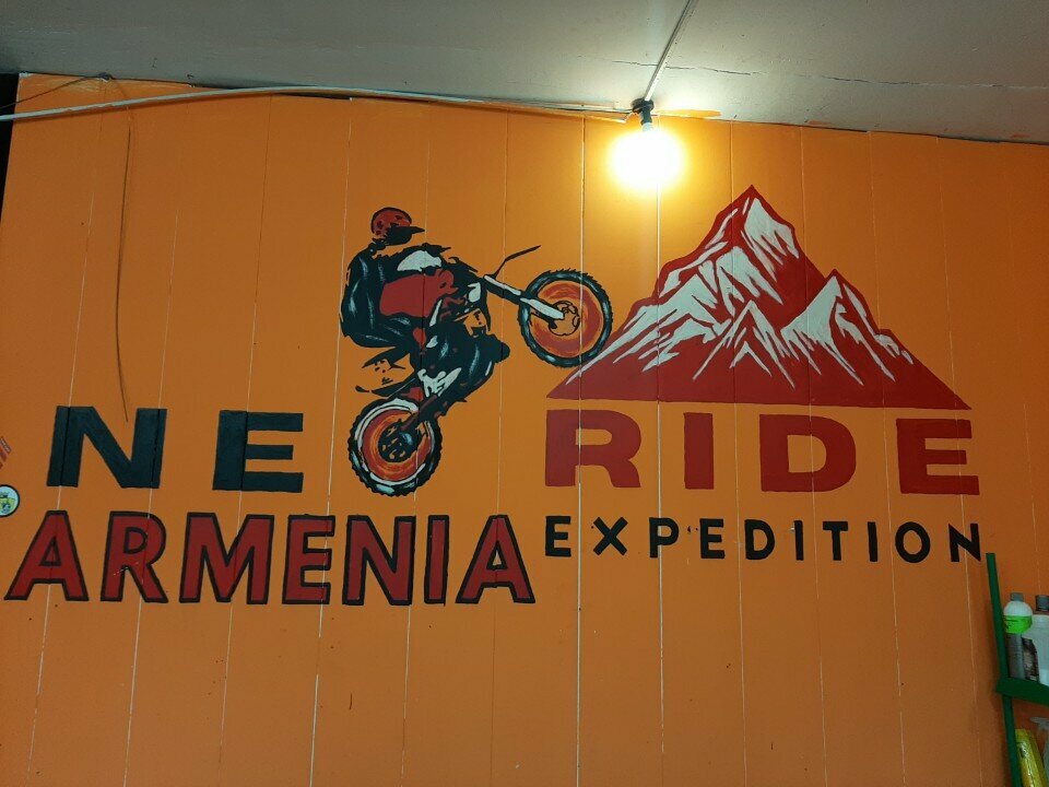 Oto kiralama Neo Ride Armenia, Erivan, foto