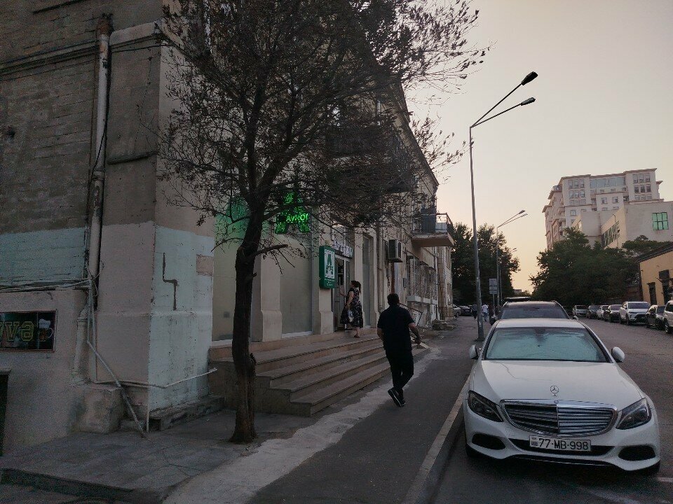 Eczaneler Aptek, Bakü, foto