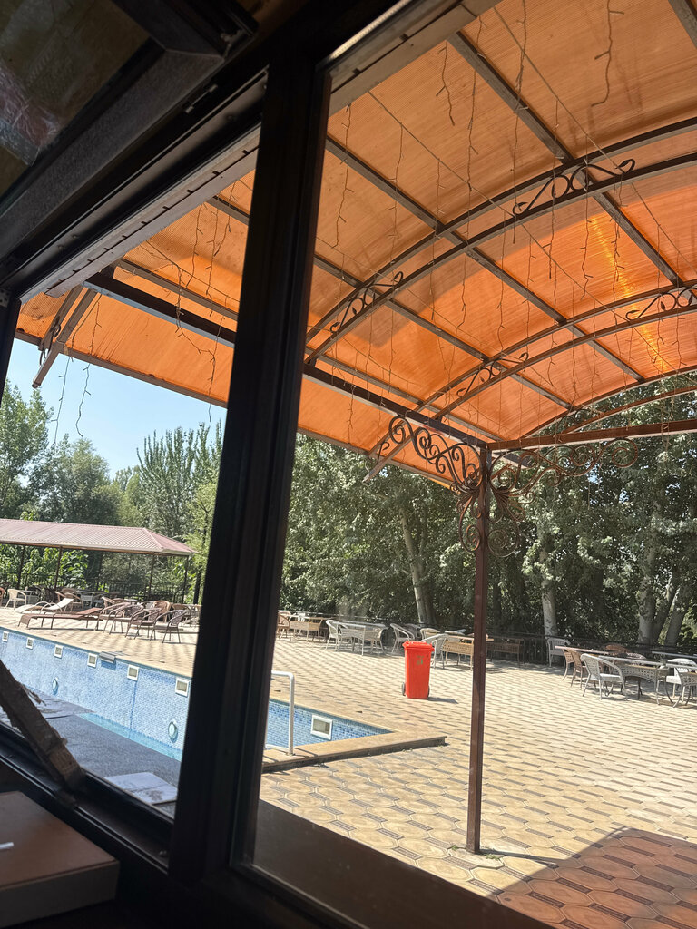 Resort oteller, tesisler Jash-Tilek, Oş İli, foto