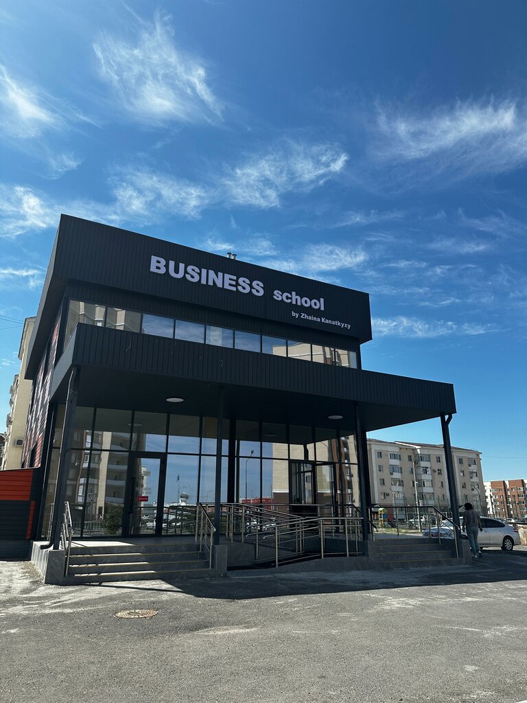 i̇şletme okulu Laula, Taldıkorgan, foto