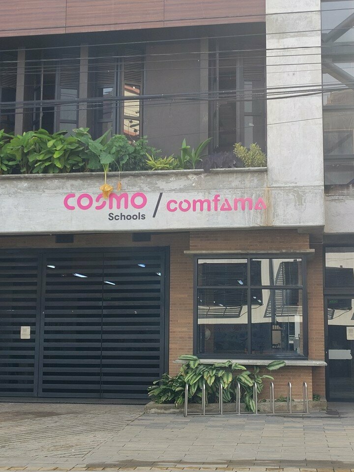 Eğitim merkezleri Cosmo Schools - Barrio Colombia, Medellin, foto