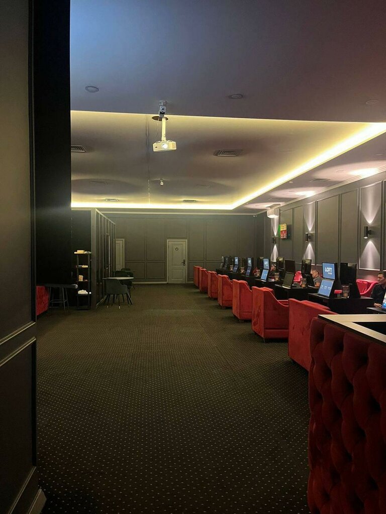 Antikafe Loft Park, Almatı, foto