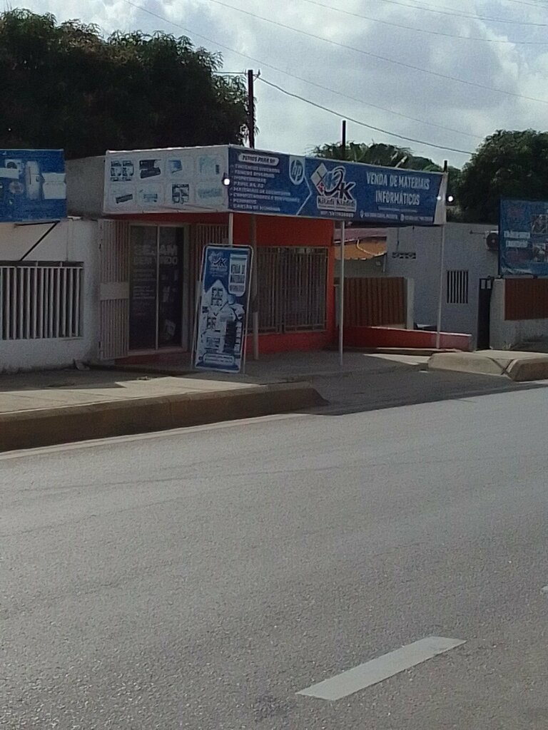 Bilgisayar mağazaları Kk, Loanda, foto