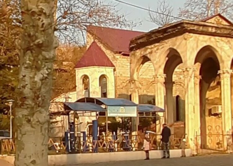 Ortodoks kiliseleri Православный храм, Kutaisi, foto