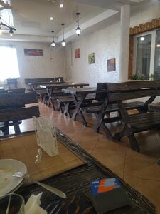 Kafe (Omsk Region, Kalachinskiy rayon, R-254 Irtysh, 943-y kilometr, 2), kafe  Omskaya oblastından