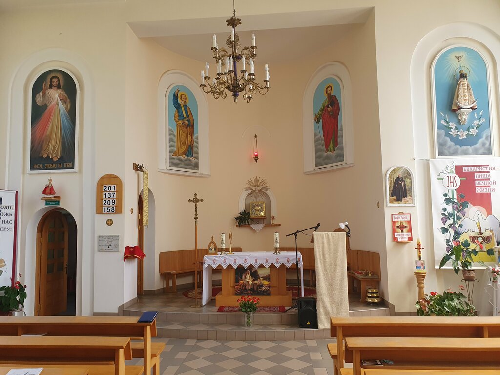 Katolik kiliseleri The Parish of the Holy Apostles Peter and Paul, Tuapse, foto