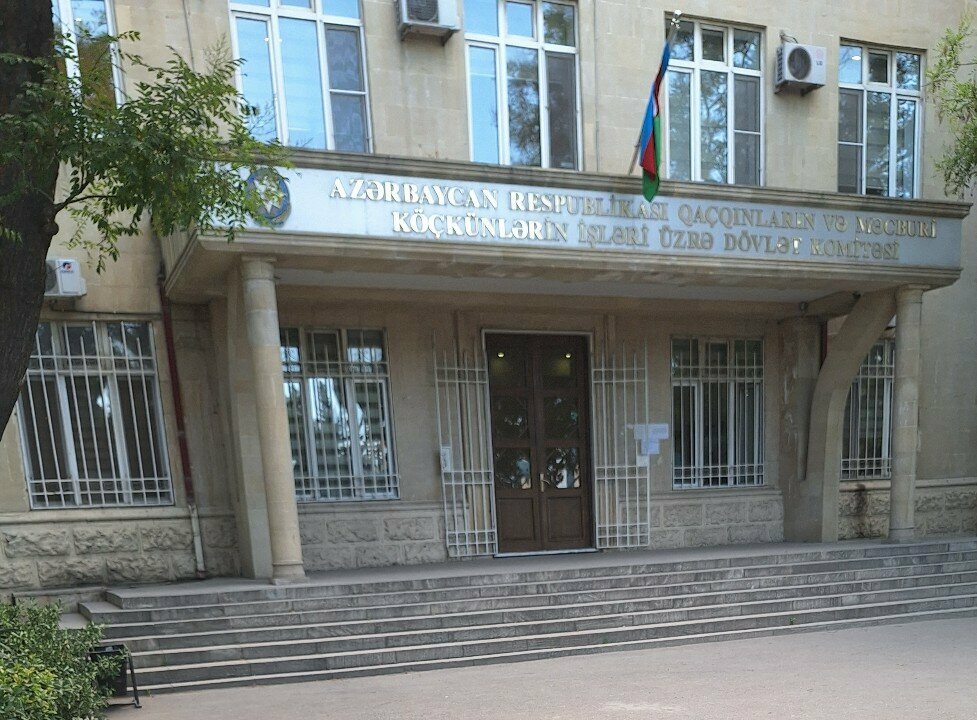 Devlet kurumları ve bakanlıklar State Committee on Deals of Refugees and IDPs, Bakü, foto