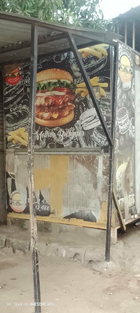 Fast food Hamburgaria, Loanda, foto