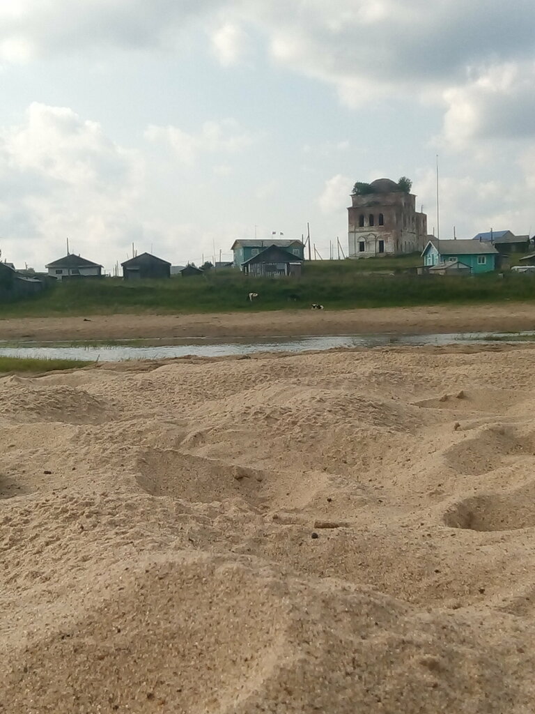 Ortodoks kiliseleri Церковь Рождества Христова в селе Глотово, Komi, foto