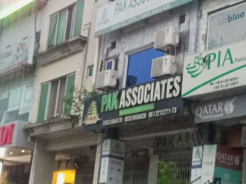 Emlak ofisi Pak Associates, Islamabad, foto
