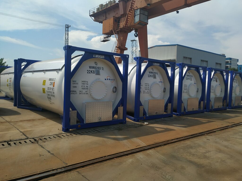 Konteynerler Hardy Tank, Saint‑Petersburg, foto