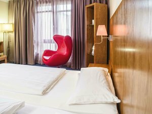 Golden Tulip Bielefeld City (Hesse, Werra-Meißner-Kreis, Waldhof, 15), otel  Bielefeld'den