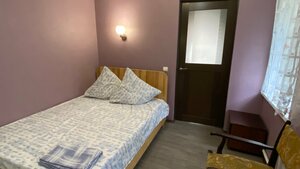Guest house with fireplace (Russkaya Street No:110, Rostov-on-Don), otel  Rostov‑na‑Donu'dan