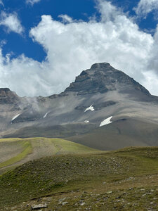 ПпабакIу (Republic of Daghestan, khrebet Dyultydag), dağ zirvesi  Dağıstan'dan