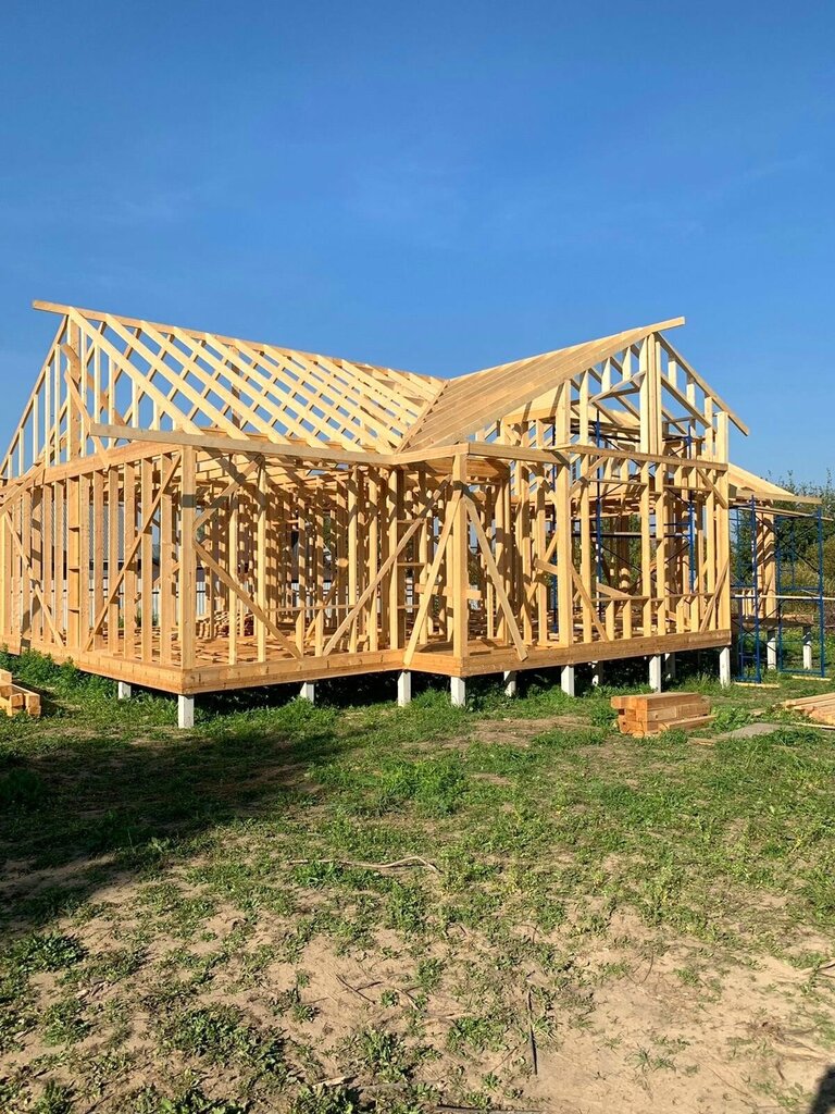 Yazlık ev inşaatı Doma i bani, Cherepovets, foto