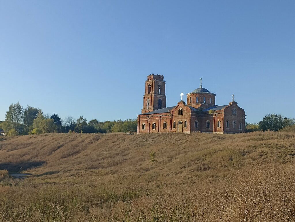 Pınar, çay Святой источник в честь иконы Божией Матери Троеручица, Tulskaya oblastı, foto