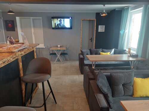 Kafe Три Кола, Novomoskovsk, foto