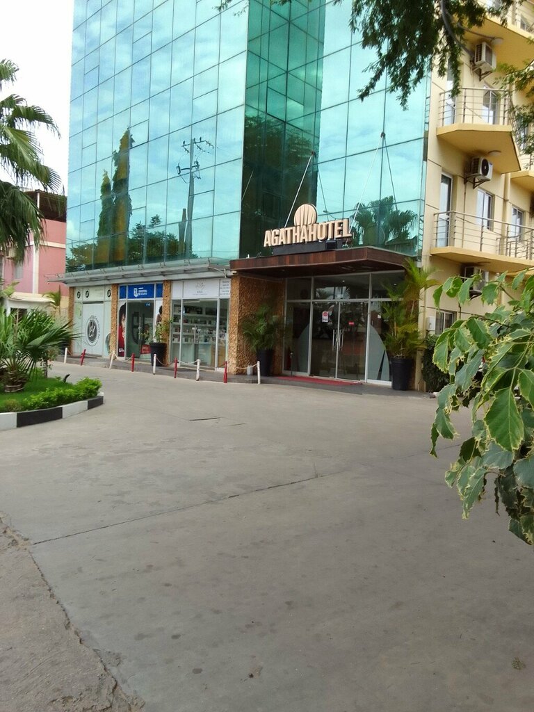 Otel Agatha Hotel, Loanda, foto