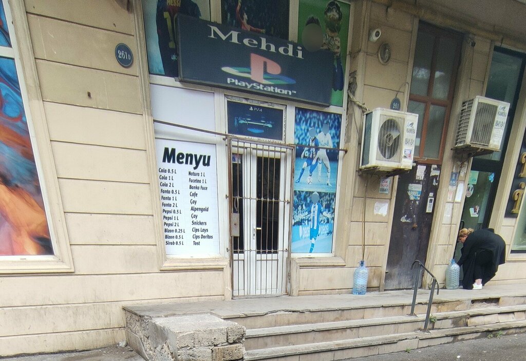 Oyun salonları Mehdi playstation, Bakü, foto