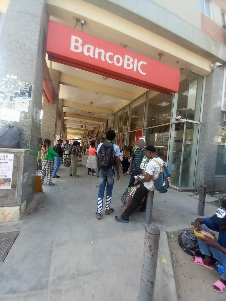 Banka Banco BIC, Loanda, foto