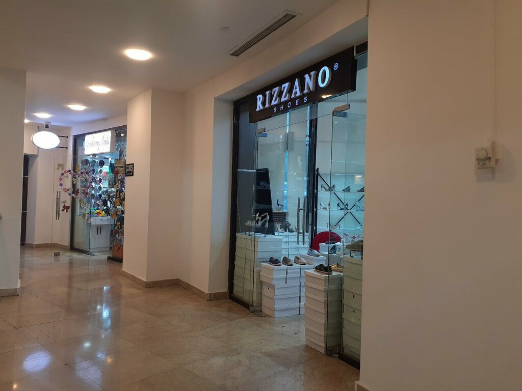 Giyim mağazası Rizzano, Bakü, foto