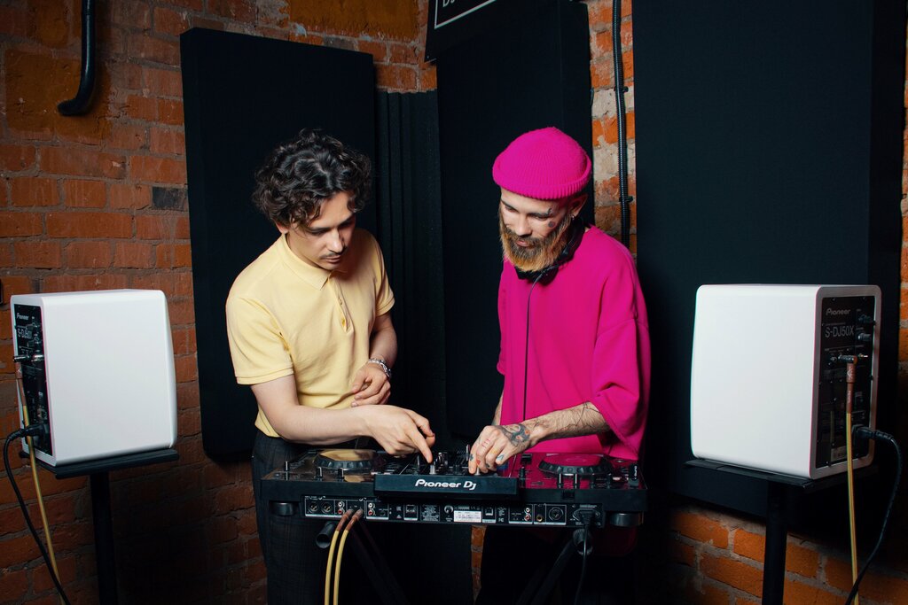 Müzik okulları ve konservatuarlar DJ School Tony Moss, Moskova, foto