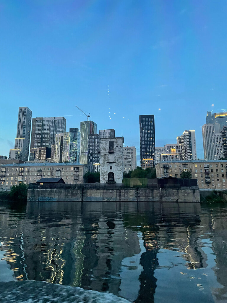 Mühendislik altyapısı Водонапорно-смотровая башня, Moskova, foto