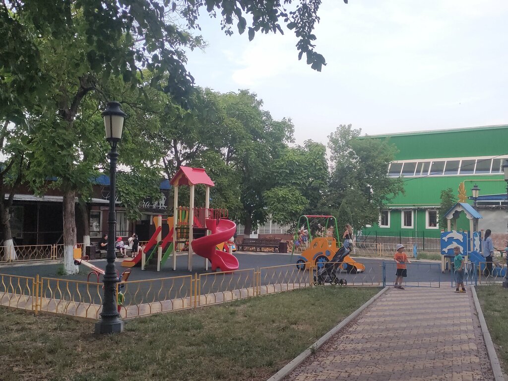 Oyun alanı Playground, Krasnodarski krayı, foto