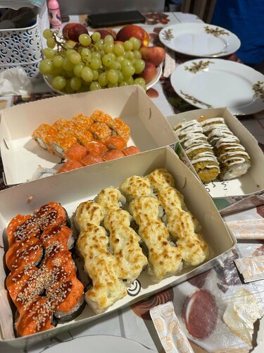 Suşi restoranı Buzzolls, Orel, foto