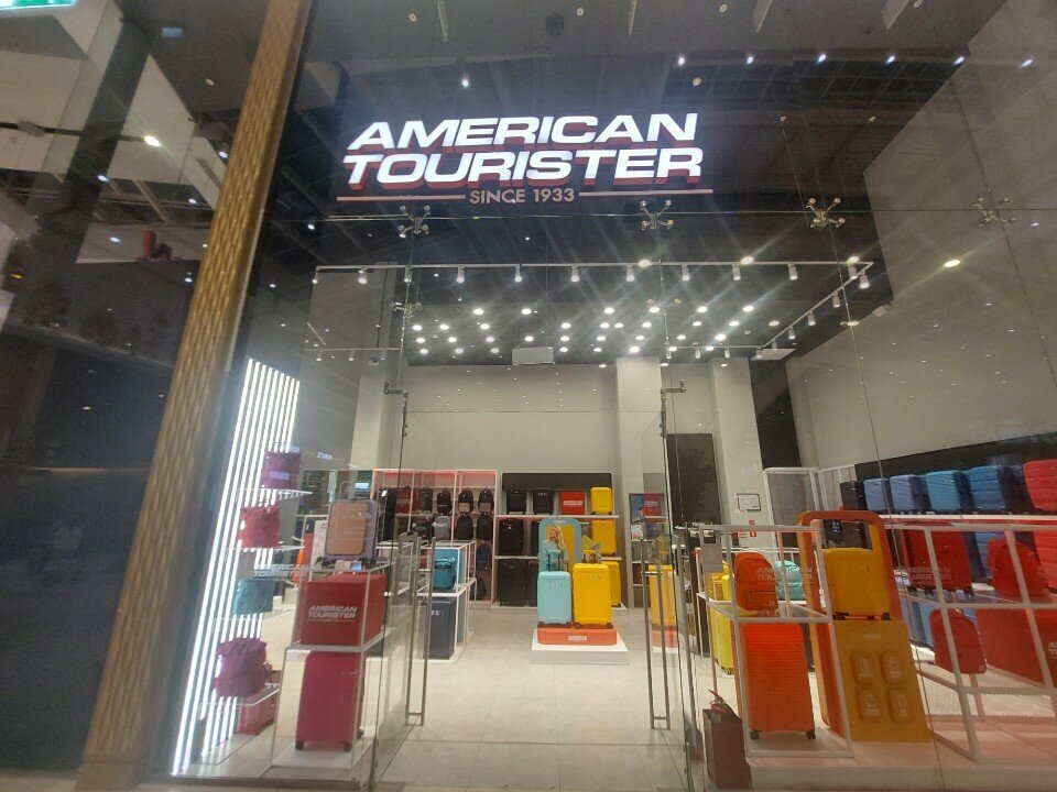 Çanta ve valiz mağazaları American Tourister, Astana, foto