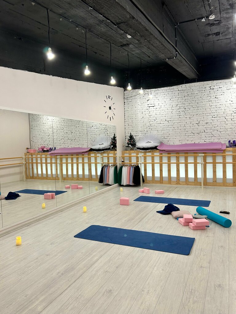 Stretching Yoga_Katrin, Saint‑Petersburg, foto