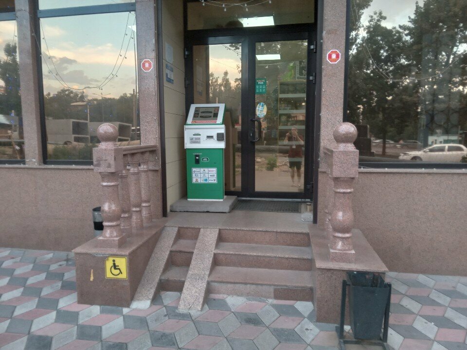 Ödeme terminali Qiwi, Almatı, foto
