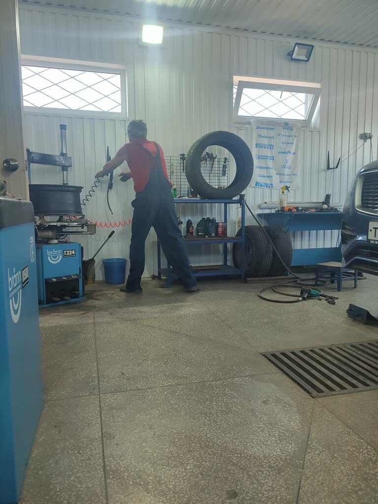 Oto lastik tamiri Шиномонтаж, Rostovskaya oblastı, foto