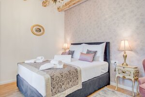 Le Monde Luxury Accommodation (Split-Dalmatia County, Split), otel  Split'ten