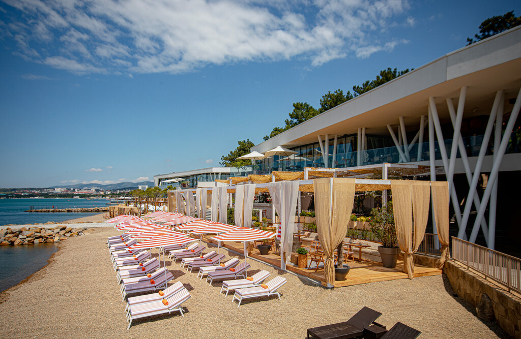 Plaj Rybynsk Beach Club, Gelencik, foto