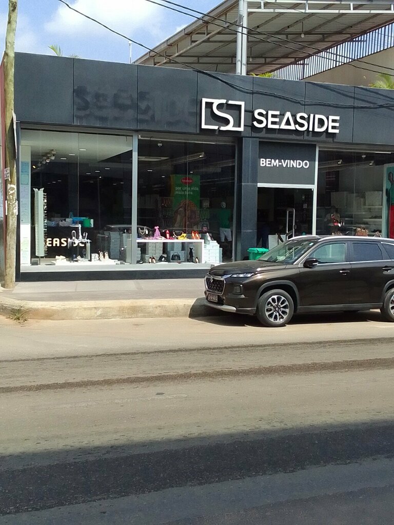 Ayakkabı mağazaları Seaside, Loanda, foto