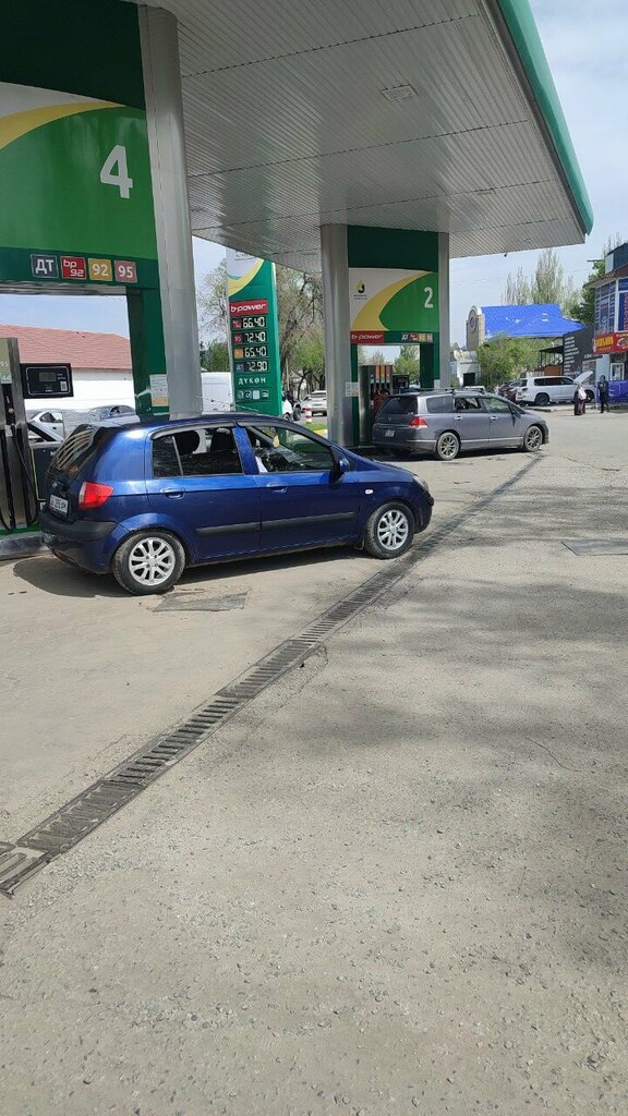 Benzin istasyonu Bishkek Petroleum, Bişkek, foto