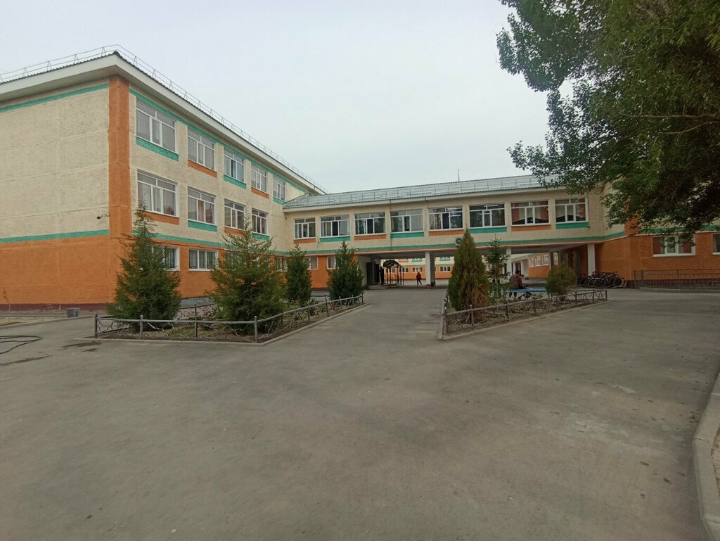 Ortaokul School № 39 named after I. Panfilov, Taraz, foto