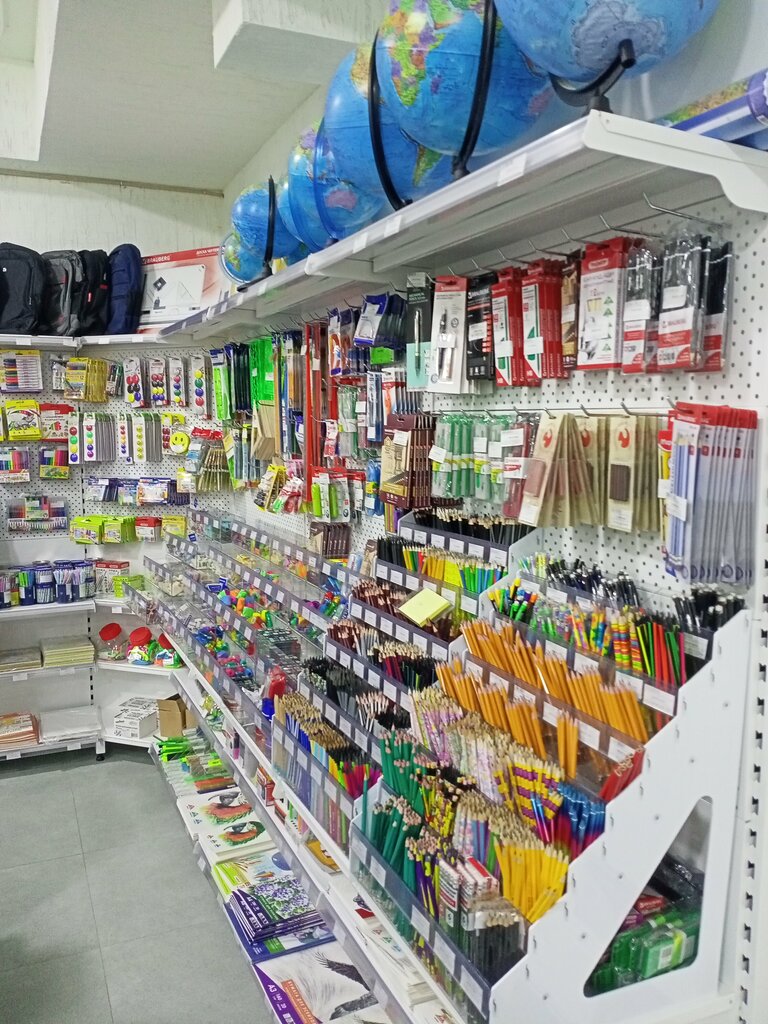 Kırtasiyeler Graphstore, Astana, foto